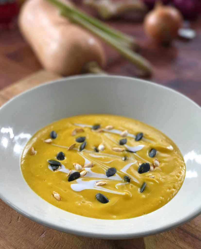 C'est de saison : soupes & bouillons - Laurent Mariotte