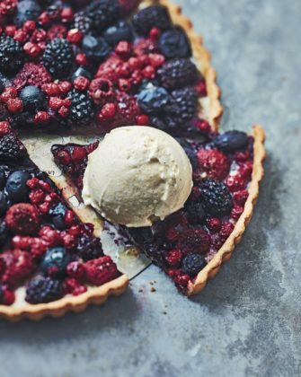 Ma recette de tarte aux fruits rouges au barbecue - Laurent Mariotte