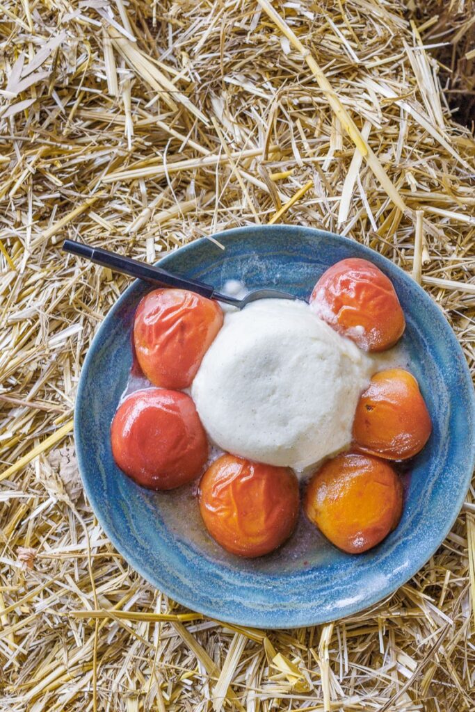 Ma recette de crémet d'Anjou et abricots rôtis - Laurent Mariotte
