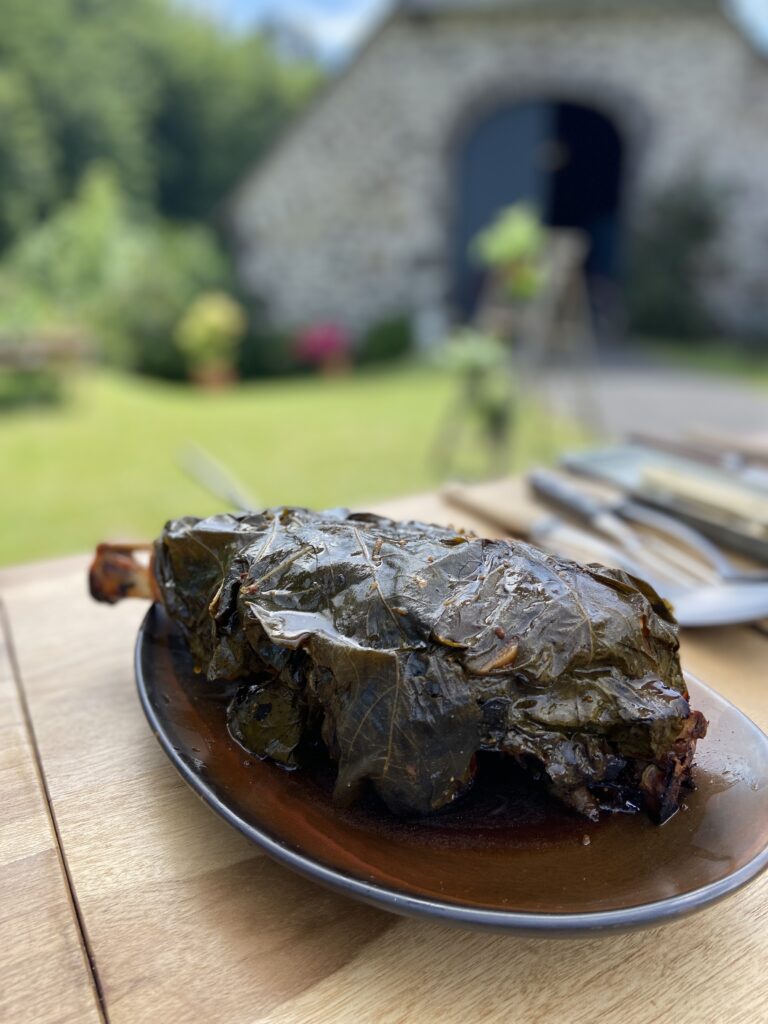 Ma recette de cuisse de porcelet en feuille de figuier - Laurent Mariotte